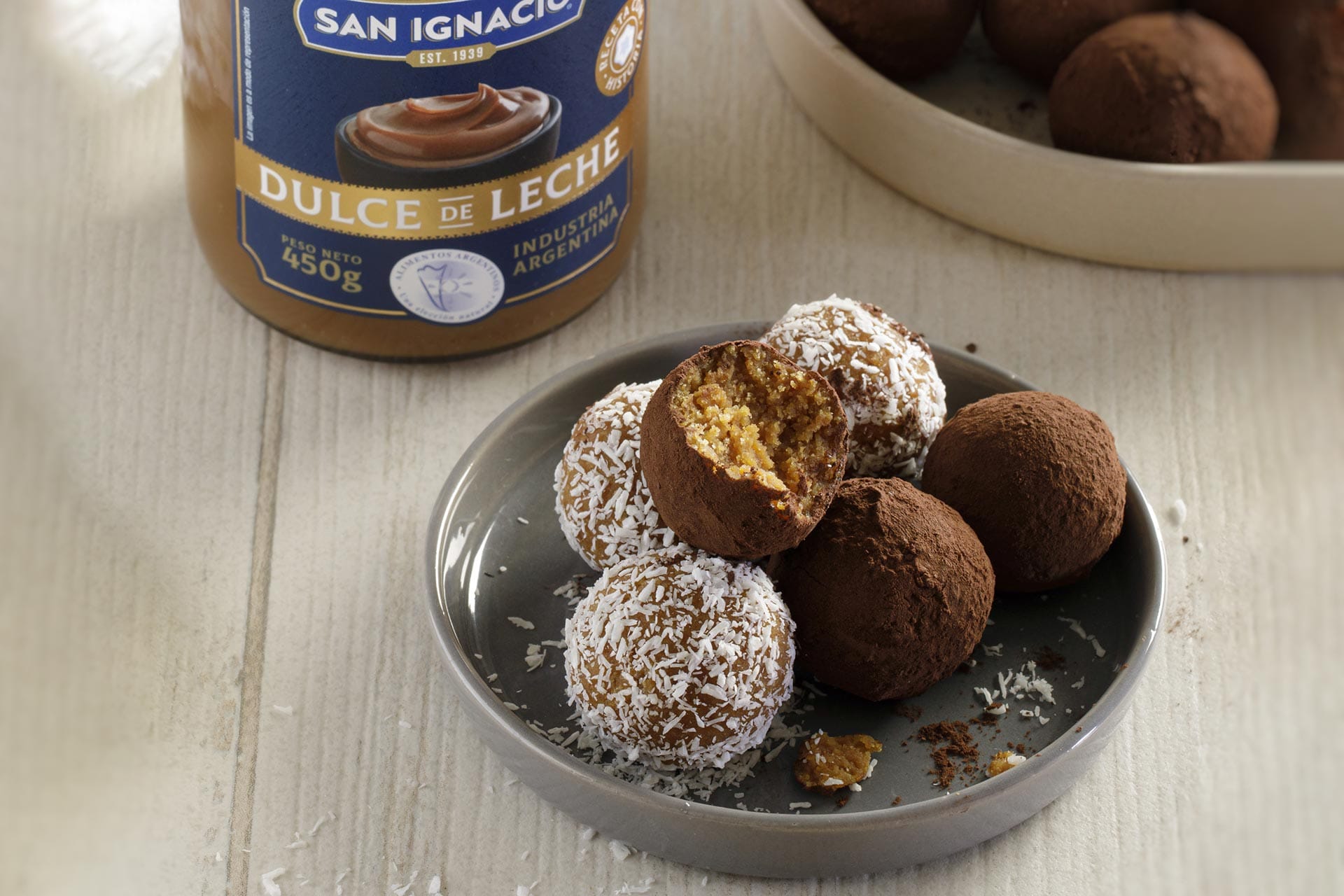 Trufas con dulce de leche: una receta para cocinar en familia - deCepas