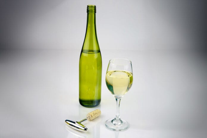 Como sacar manchas de vino tinto: 10 técnicas infalibles, ¡la número 7 ...